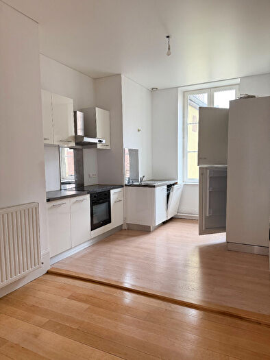 Appartement à louer - Chalon-sur-Saône, La Citadelle - 4 pièces - 2 chambres