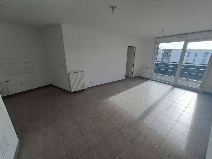 Appartement 4 pièces à Le Bandonnier-Les Maures, Feyzin, à louer