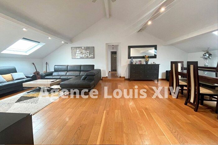 Appartement à louer - Clagny-Glatigny, Versailles - 5 pièces - 4 chambres