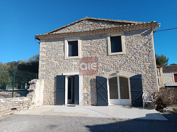 Maison à louer - Saint-Bauzille-de-Montmel - 4 pièces - 3 chambres