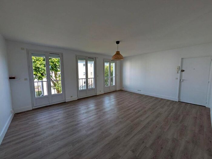 Bourgogne Saint Loup-Armenault Châtaigniers, Saint-Jean-de-Braye - Appartement 4 pièces à louer