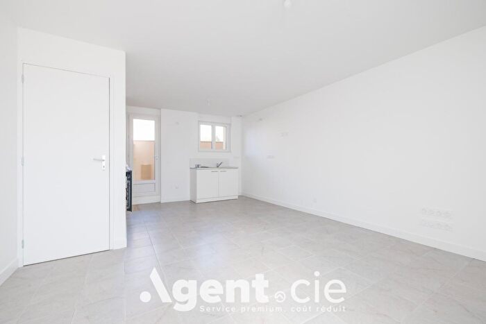 Fontenay-le-Marmion : Appartement 2 pièces à louer