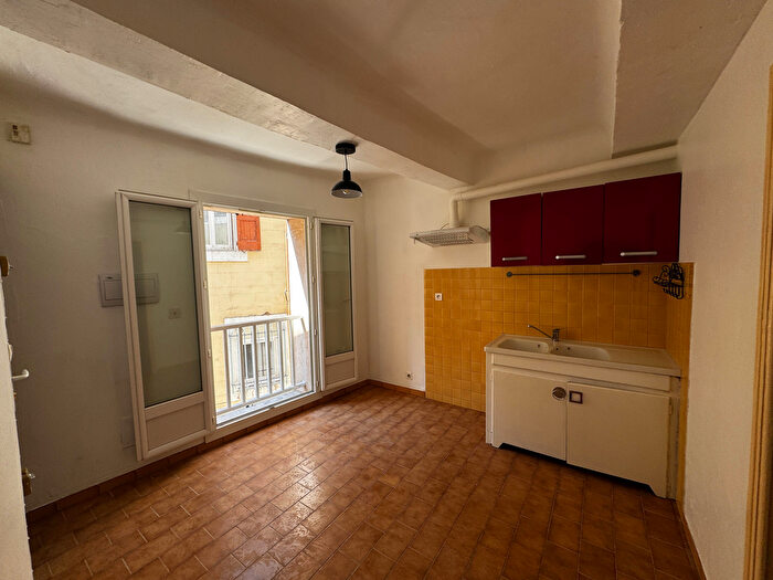 Appartement à louer - Manosque, Centre-ville - 2 pièces - 1 chambre