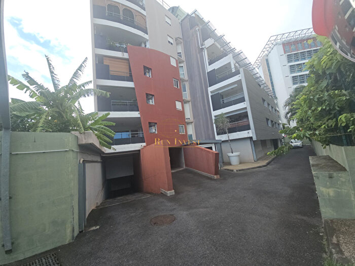 Appartement à louer - Saint-Denis, Vauban - 2 pièces - 1 chambre