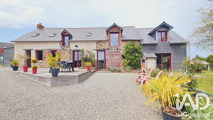 Saint-Rémy-du-Plain : Maison 4 pièces à vendre