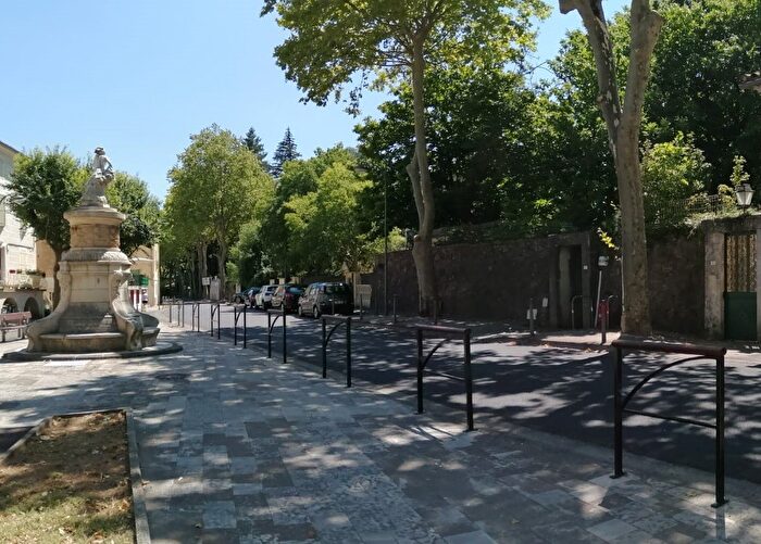 Maison à vendre - Lamalou-les-Bains - 9 pièces - 7 chambres