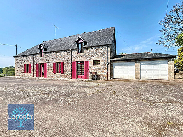 Maison à vendre - Louvigné-du-Désert - 7 pièces - 5 chambres