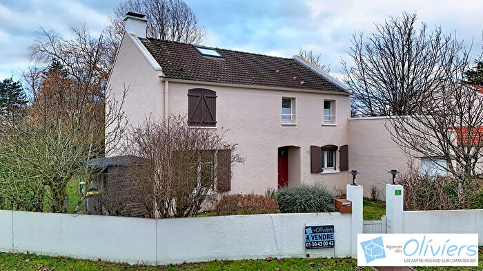 Maison à vendre - Voisins-le-Bretonneux - 8 pièces - 5 chambres