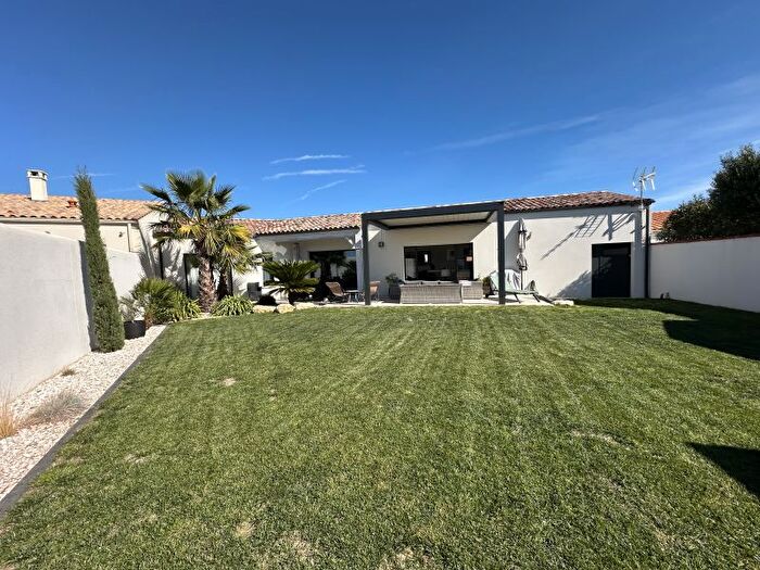 Maison à vendre - Saint-Xandre - 6 pièces - 4 chambres