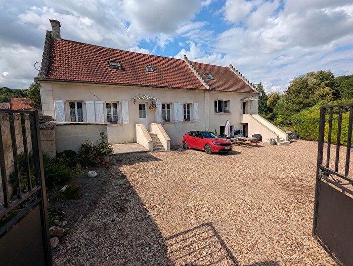 Maison à vendre - Bitry - 9 pièces - 6 chambres