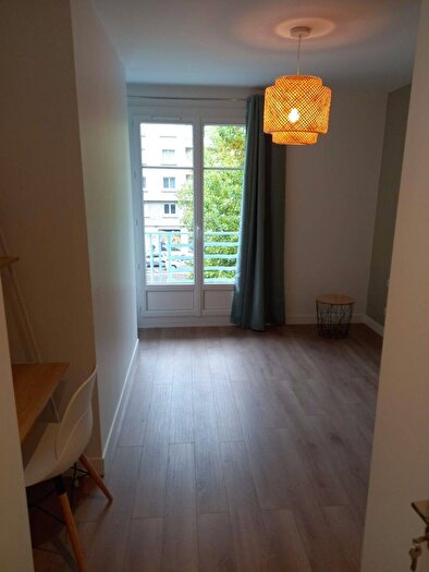 Appartement à louer - Allies-Clos dOr, Grenoble - 5 pièces - 4 chambres