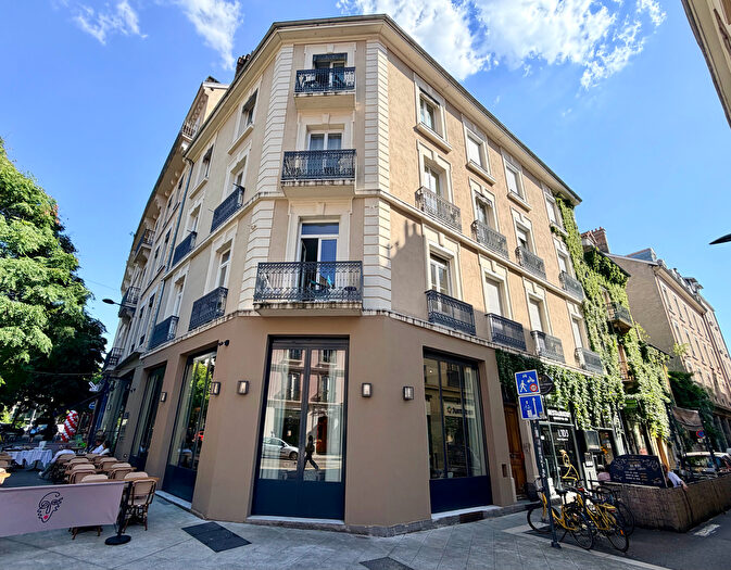 Appartement 3 pièces à vendre - Grenoble, Championnet