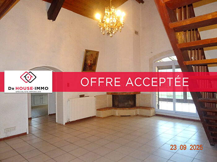 Maison à vendre - Saint-Yzan-de-Soudiac - 10 pièces - 6 chambres