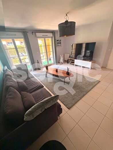 Chemin Vert-Europe, Reims : Appartement 3 pièces à louer