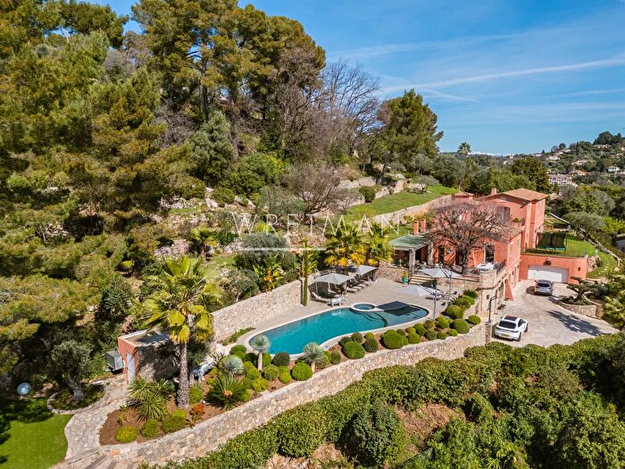 Maison à vendre - Mougins, Saint-Martin, Jylloue - 10 pièces - 4 chambres