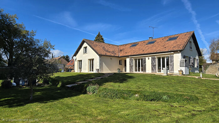 Maison à vendre - Boullay-les-Troux - 8 pièces - 5 chambres