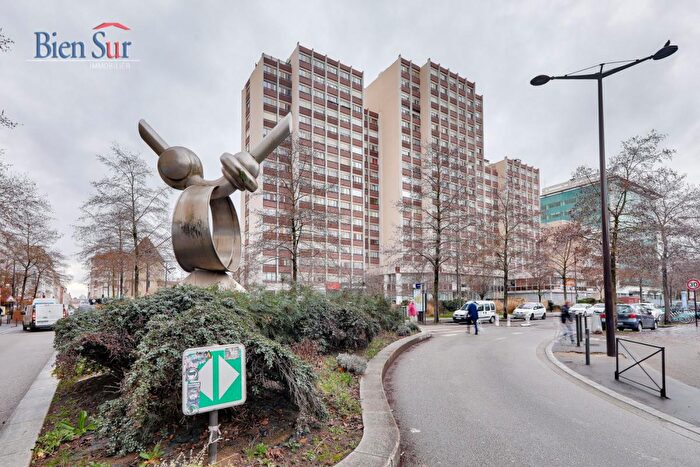 Appartement à vendre - Ivry-sur-Seine, Petit Ivry - 3 pièces - 2 chambres