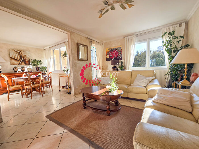 Appartement à vendre - La Mulatière - 4 pièces - 2 chambres