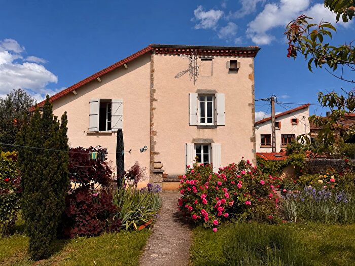 Maison 8 pièces à vendre - Le Breuil-sur-Couze