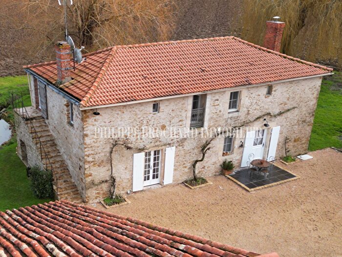 Maison à vendre - Moutiers-sur-le-Lay - 5 pièces - 3 chambres