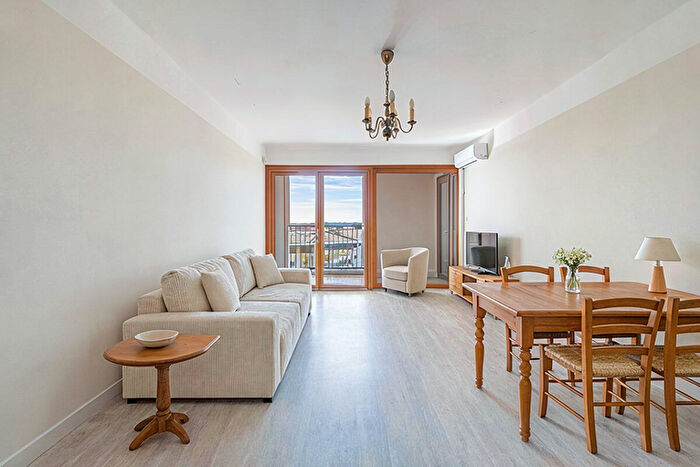 Hyères, Centre-ville : Appartement 2 pièces à vendre