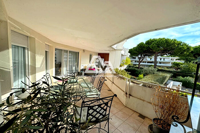 Appartement à vendre - La Grande-Motte - 4 pièces - 3 chambres