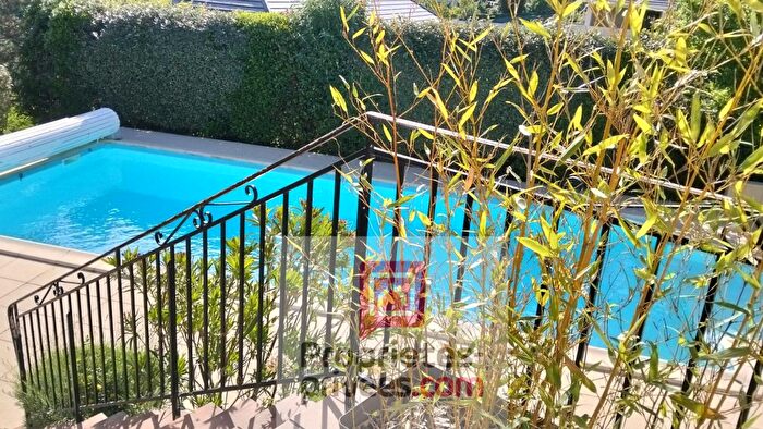Maison 7 pièces à vendre à Cosnac