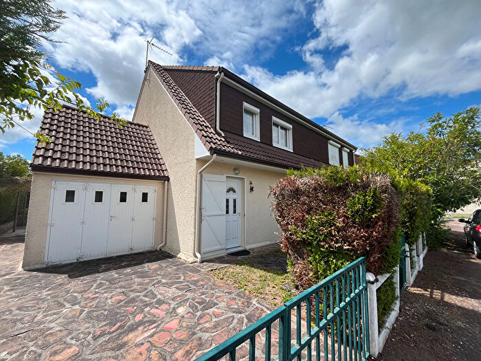 Châlette-sur-Loing, Vésines, La Pontonnerie, Kennedy - Maison 4 pièces à vendre