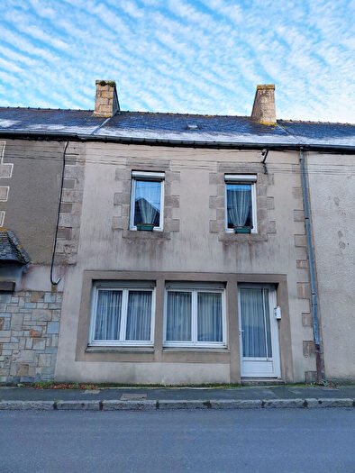 Maison à vendre - Callac - 5 pièces - 3 chambres