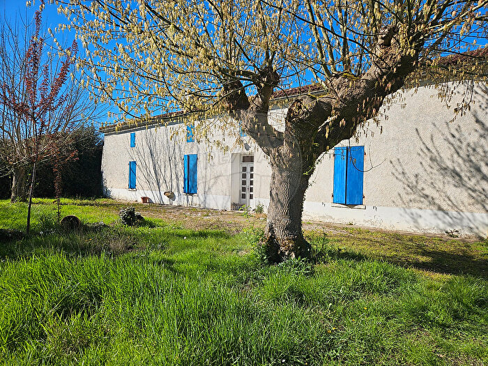 Maison 6 pièces à vendre à Blaignac