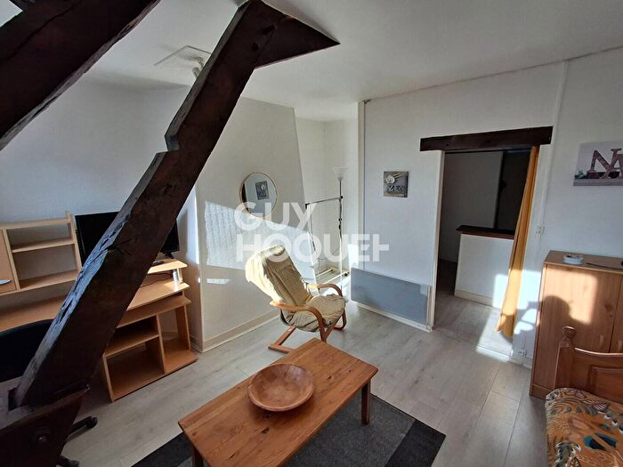 Appartement à louer - Plateau, Laon - 1 pièce