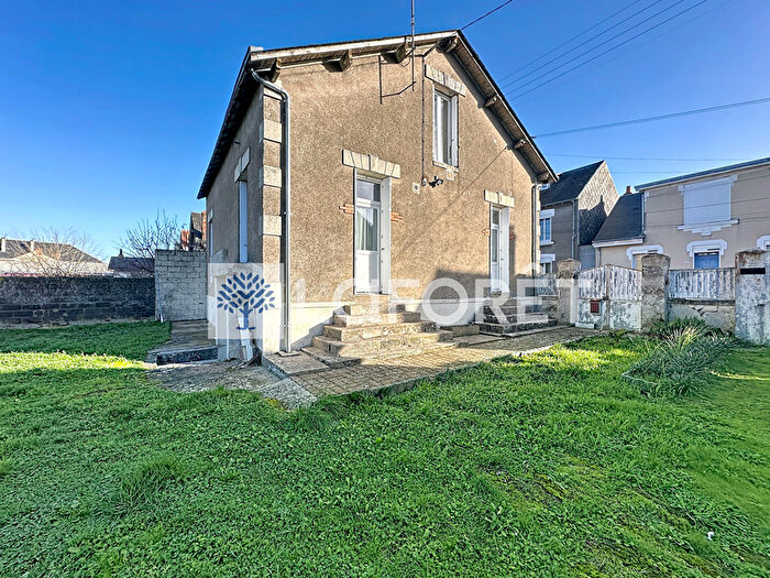 Maison à vendre - Thouars - 5 pièces - 3 chambres