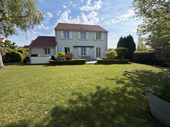 Maison 6 pièces à Saint-Witz, à vendre