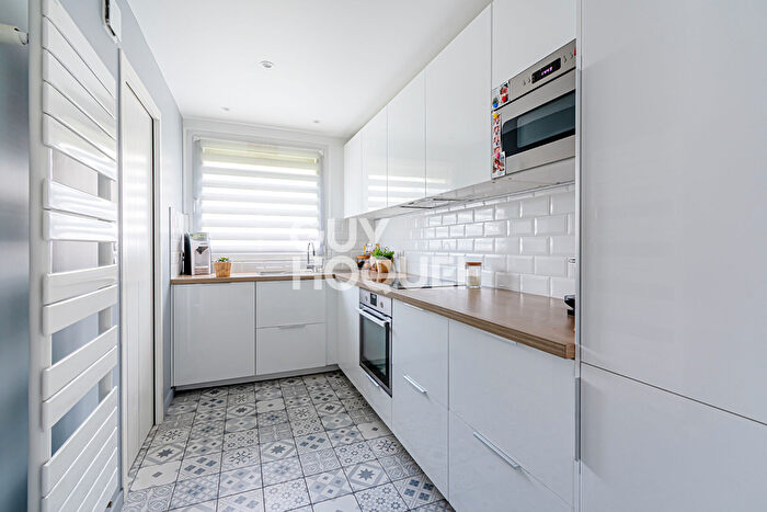 Appartement à louer - Villiers-sur-Marne, Les Boutareines, Les Armoiries - 4 pièces - 2 chambres