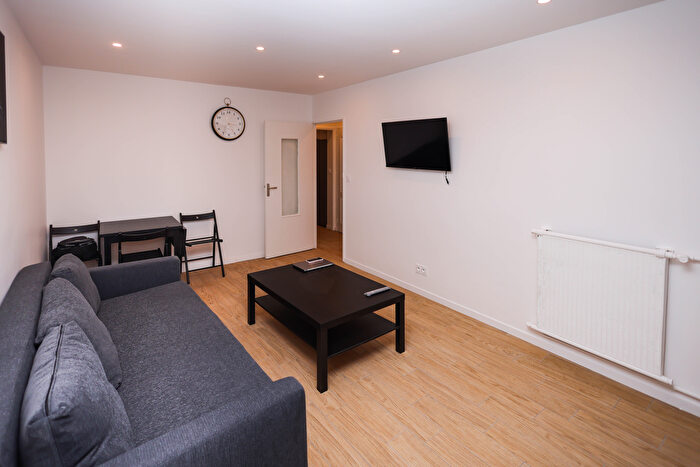 Appartement 4 pièces à louer à Meyzieu, Sud Est