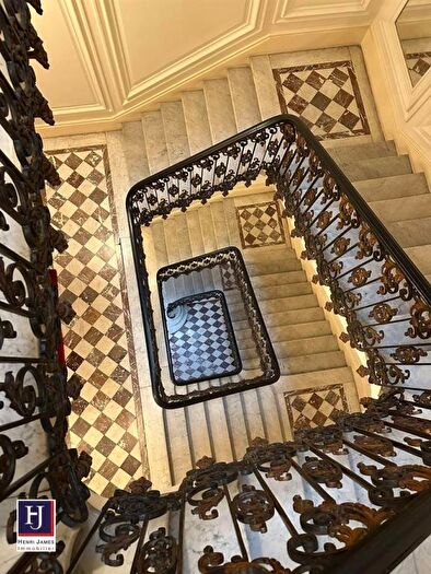 Appartement à vendre - Paris e , Elysée, Madeleine - 6 pièces - 4 chambres