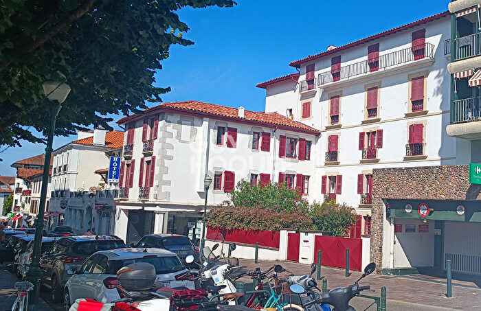 Appartement à vendre - Saint-Jean-de-Luz, Centre-ville - 3 pièces - 2 chambres