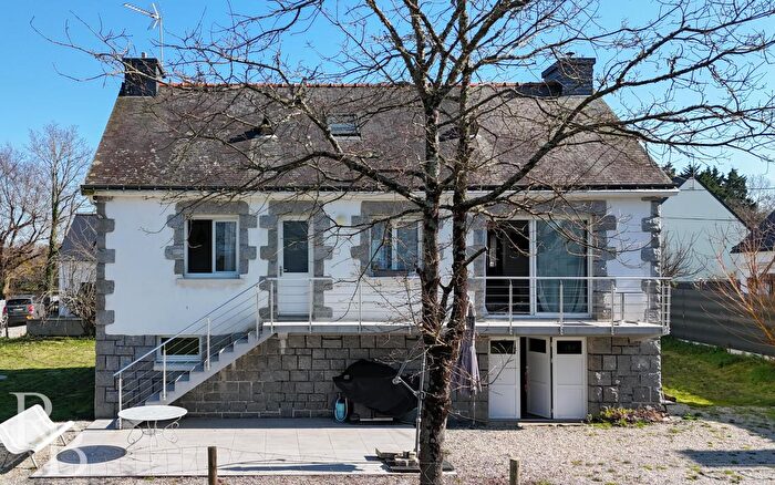 Maison à vendre - Saint-Armel - 5 pièces - 4 chambres