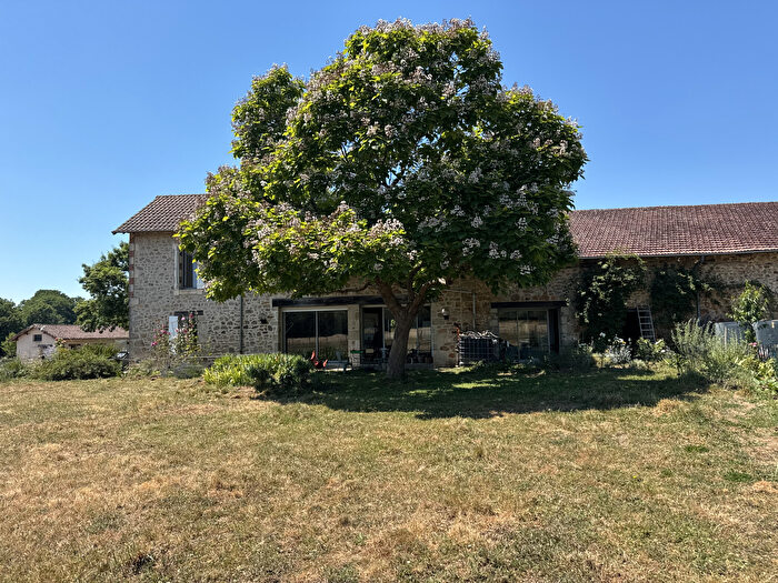 Maison 8 pièces à vendre à Saint-Junien