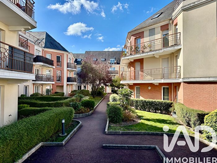 Appartement à vendre - Saint-Ouen-lAumône, Centre-ville, Prairie - 5 pièces - 3 chambres