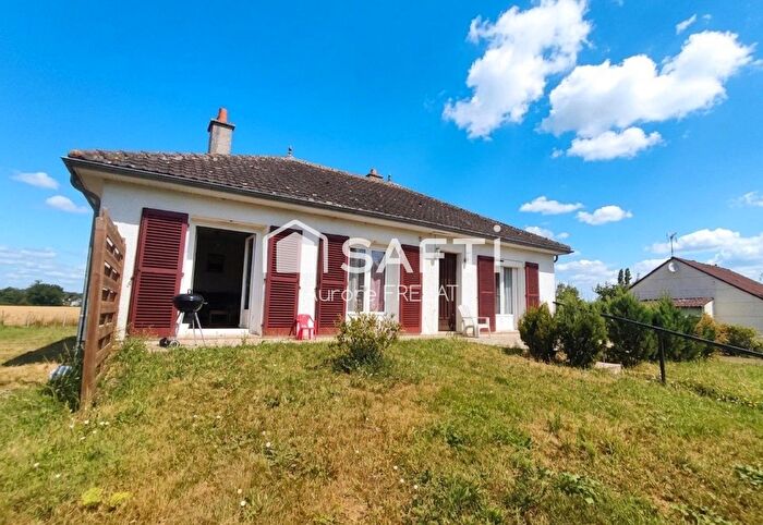Antogny-le-Tillac - Maison 4 pièces à vendre