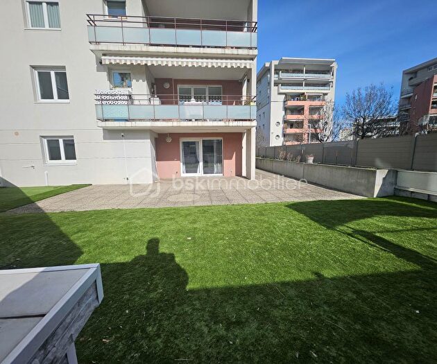 Appartement à vendre - Échirolles, Centre-ville - 5 pièces - 4 chambres