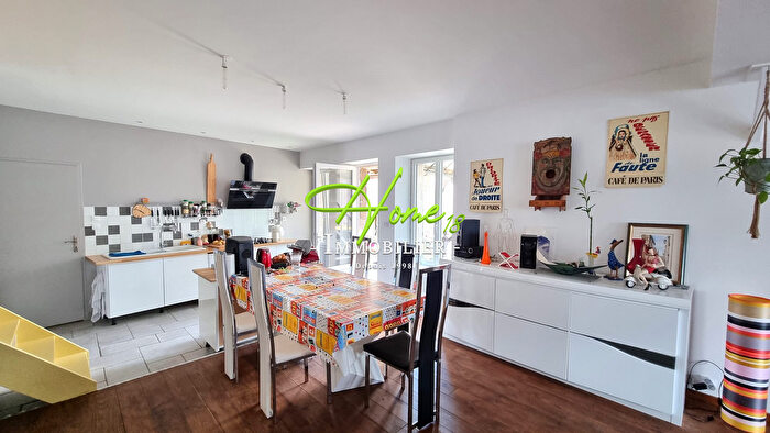 Maison à vendre - Les Aix-dAngillon - 5 pièces - 2 chambres