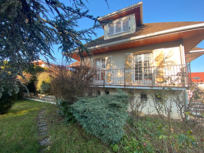 Maison à vendre - Saint-Apollinaire - 8 pièces - 5 chambres