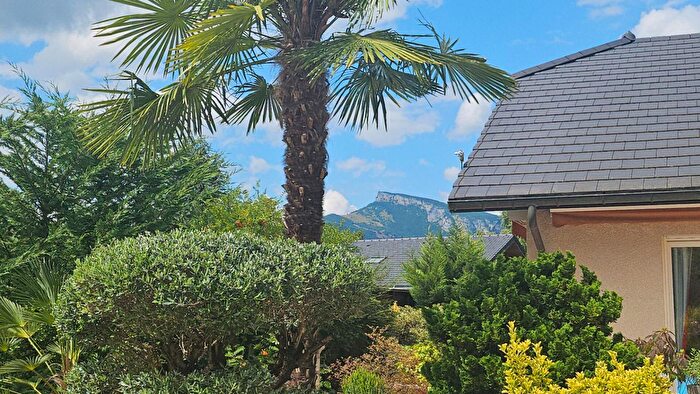 Maison à vendre - Saint-Jeoire-Prieuré - 7 pièces - 4 chambres