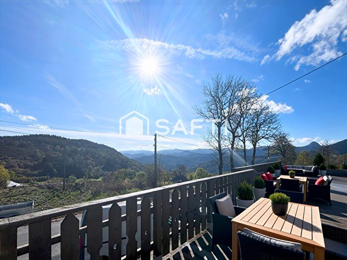 Maison à vendre - Borée - 14 pièces - 10 chambres