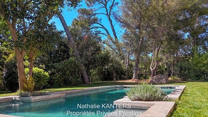 Maison 9 pièces à vendre à La Ciotat, Saint-Hermentaire, Les Séveriers, La Salle