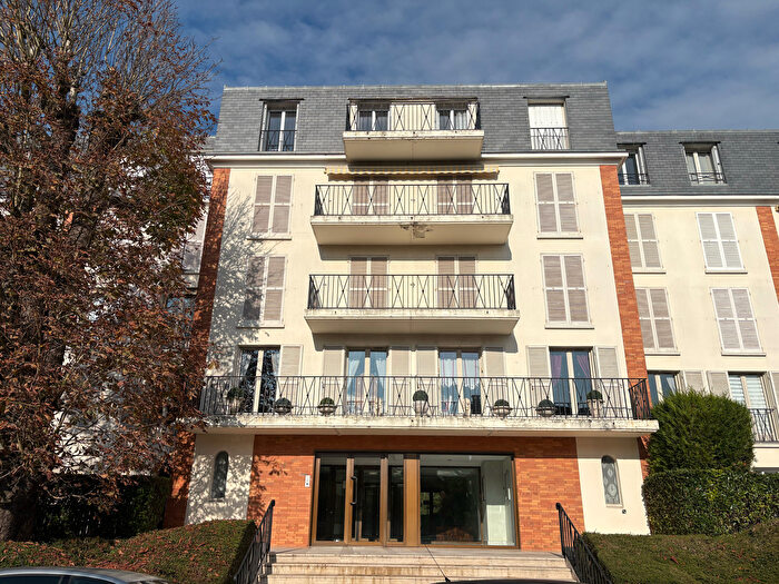 Appartement à vendre - Le Plessis-Trévise, Centre-ville, Orly Parc - 4 pièces - 2 chambres