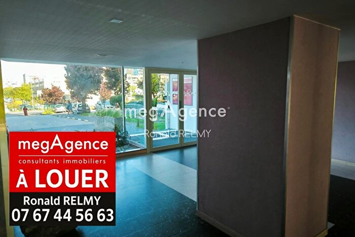 Appartement à louer - La Roche-sur-Yon, Pentagone, Pont-Morineau - 5 pièces - 3 chambres