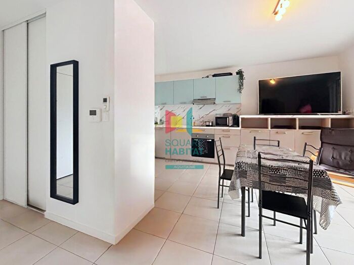 Appartement à louer - Mont-de-Marsan, Bourg-Neuf - 2 pièces - 1 chambre